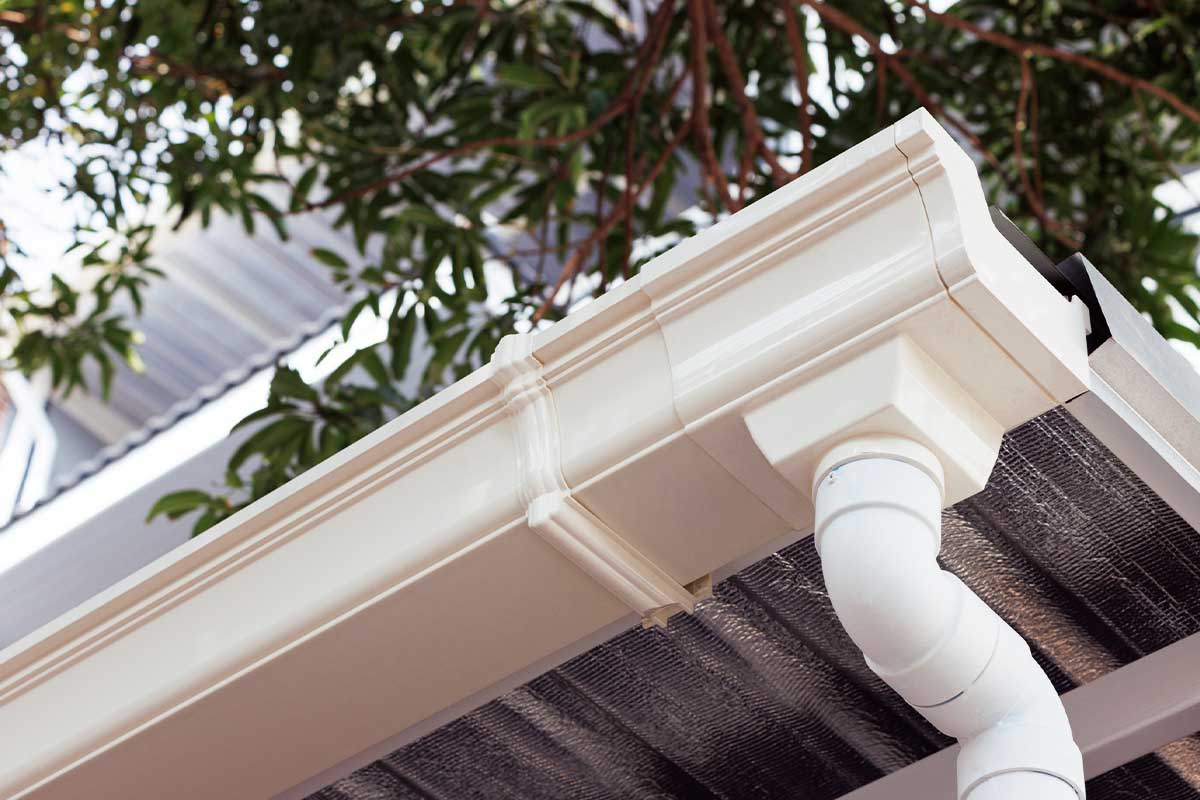 Dachrinnen Arten und Kosten | Vor- und Nachteile | Tabelle