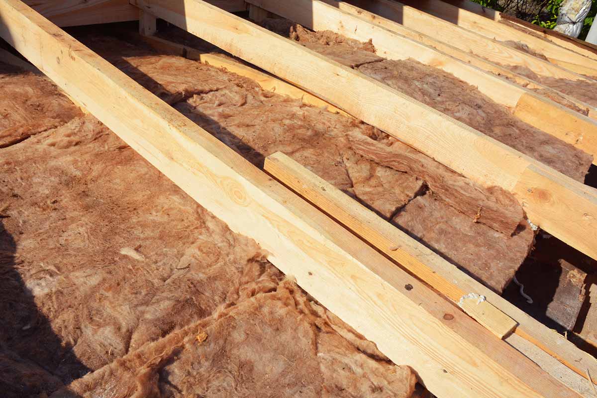 Dachaufbau anschaulich erklärt » Alle Dachschichten im Detail